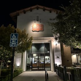 SUPER DUPER BURGERS - Updated December 2024 - 976 Photos & 752 Reviews ...