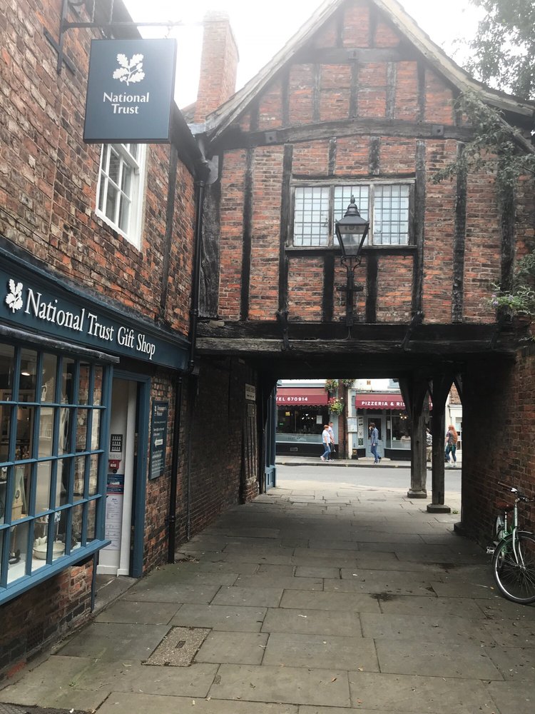NATIONAL TRUST GIFT SHOP - Updated August 2025 - 30 Goodramgate, York ...