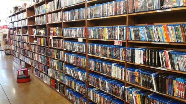 HALF PRICE BOOKS - Updated April 2025 - 22 Photos & 66 Reviews - 2321 ...