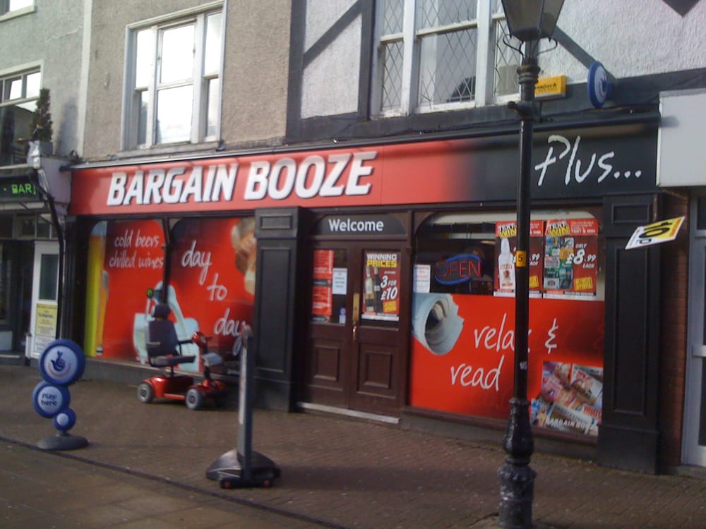BARGAIN BOOZE - 13 - 15 Market Place, Poulton-le-Fylde, Lancashire ...
