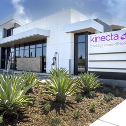 KINECTA FEDERAL CREDIT UNION - MANHATTAN BEACH BLVD - 13 Photos & 11 ...
