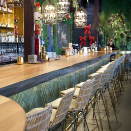 THE CAGE IN HUNTINGDON VALLEY - Updated April 2025 - 174 Photos & 57 ...