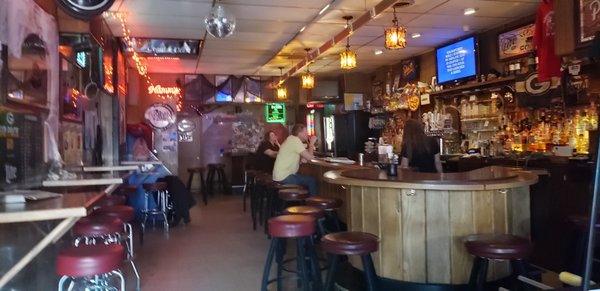 ELBOW ROOM BAR - Updated January 2026 - 17 Photos & 17 Reviews - 1321 ...