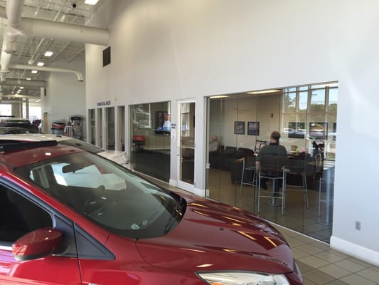 TED RUSSELL FORD - PARKSIDE - Updated April 2025 - 35 Photos & 53 ...