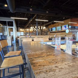 ROCK BOTTOM RESTAURANT & BREWERY - Updated July 2025 - 153 Photos & 212 ...