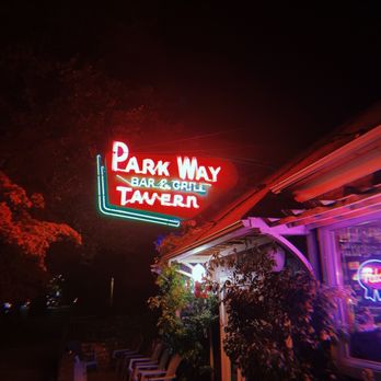 PARKWAY TAVERN - Updated July 2025 - 170 Photos & 320 Reviews - 313 N I ...