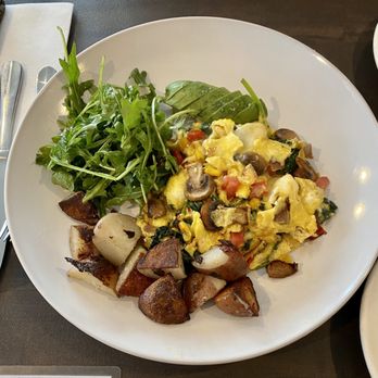 AZAFRAN RESTAURANT - Updated June 2024 - 151 Photos & 99 Reviews - 2344 ...