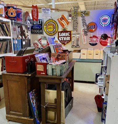 SHEFFIELD ANTIQUES MALL - Updated June 2024 - 75 Photos & 46 Reviews ...