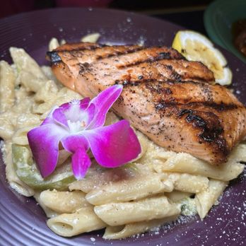 PLUM RESTAURANT AND LOUNGE - Updated December 2025 - 111 Photos & 67 ...