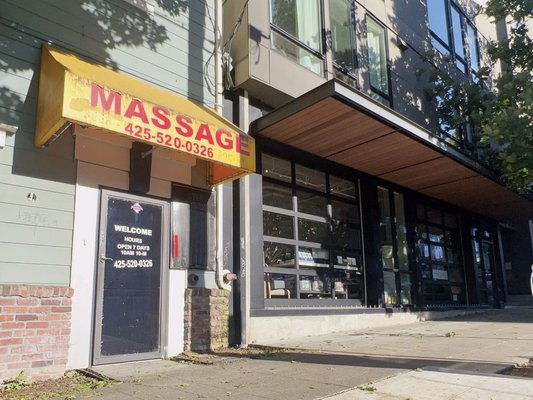 615 SPA - Updated July 2025 - Request an Appointment - 4105 Stone Way N ...