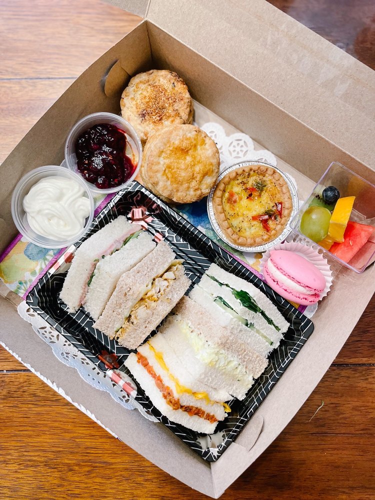 T-BUDS - Updated January 2026 - 214 Photos & 102 Reviews - 3343 Yonge ...