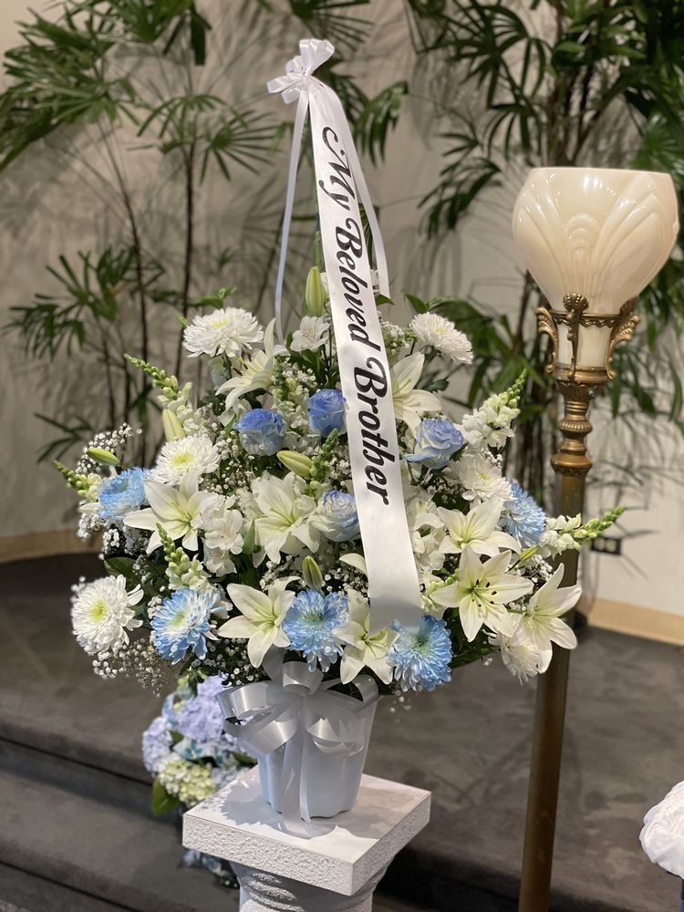 HILO AIRPORT FLOWERS - Updated January 2025 - 110 Photos & 21 Reviews ...