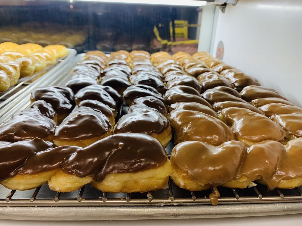 FOSTER’S DONUTS - Updated August 2025 - 58 Photos & 113 Reviews - 758 ...