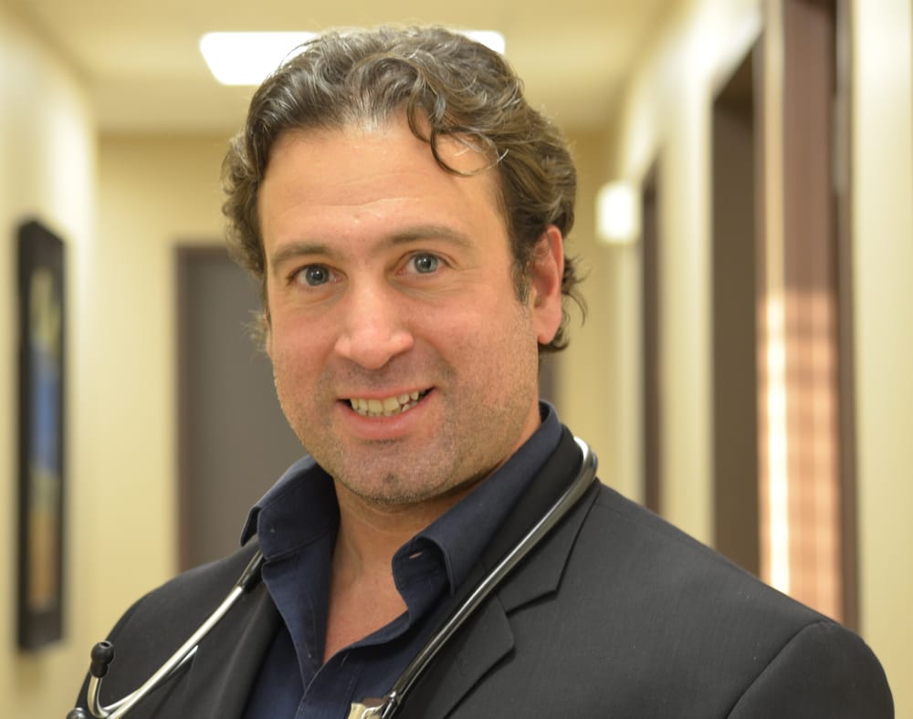 OCTAVIANO ROGES, MD - Updated October 2025 - 16 Reviews - 1211 W La ...