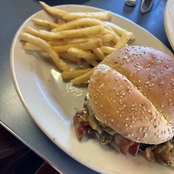 FITZ’S - Updated May 2025 - 1062 Photos & 951 Reviews - 6605 Delmar ...