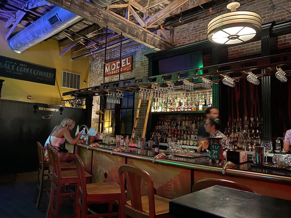 FIDELS BOURBON BAR - 14 Photos - 950 Parrett St, Evansville, Indiana ...