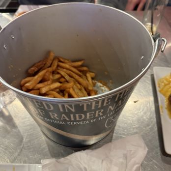 DUBS SPORTS LOUNGE - Updated May 2025 - 48 Photos & 47 Reviews - 95 N ...