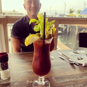 BOATHOUSE RESTAURANT - Updated July 2024 - 350 Photos & 326 Reviews ...