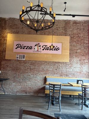 PIZZA TASCIO 39TH STREET - Updated December 2025 - 35 Photos & 29 ...