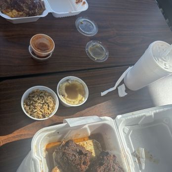 LES BBQ - Updated April 2025 - 96 Photos & 107 Reviews - 12059 S State ...