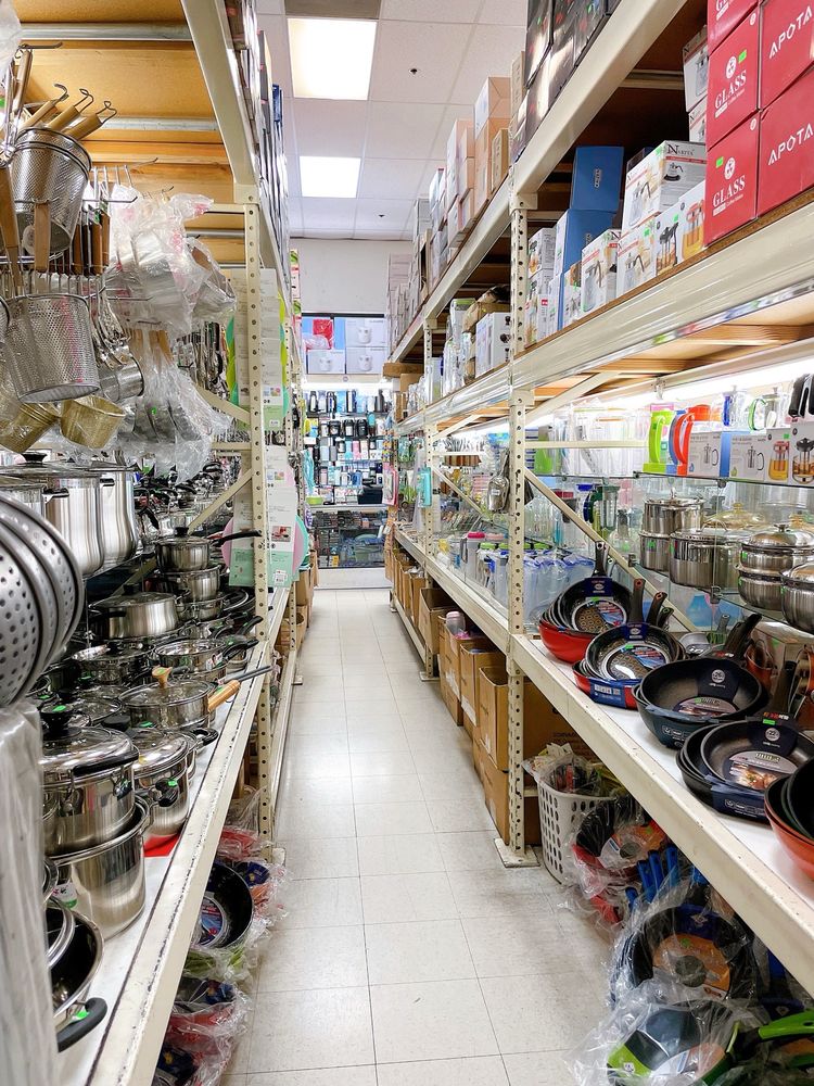 KITCHEN LAND - Updated October 2025 - 69 Photos & 37 Reviews - 9580 ...