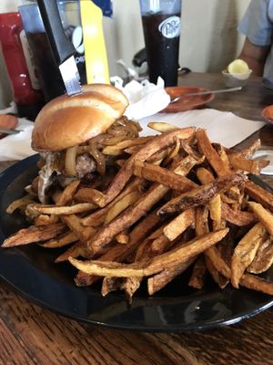 BUMMIE’S ON MAIN - 14 Photos & 12 Reviews - 400 W Main St, Newark, Ohio ...