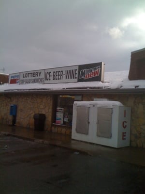 DIXIE DELI - Updated November 2025 - 16 Reviews - 6687 Dixie Hwy ...