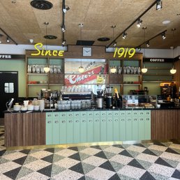 CAFE LANDWER- FRONT - Updated June 2025 - 66 Photos & 33 Reviews - 33 ...