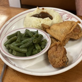 MARIA’S FAMILY RESTAURANT & PIZZA - Updated June 2025 - 87 Photos & 174 ...