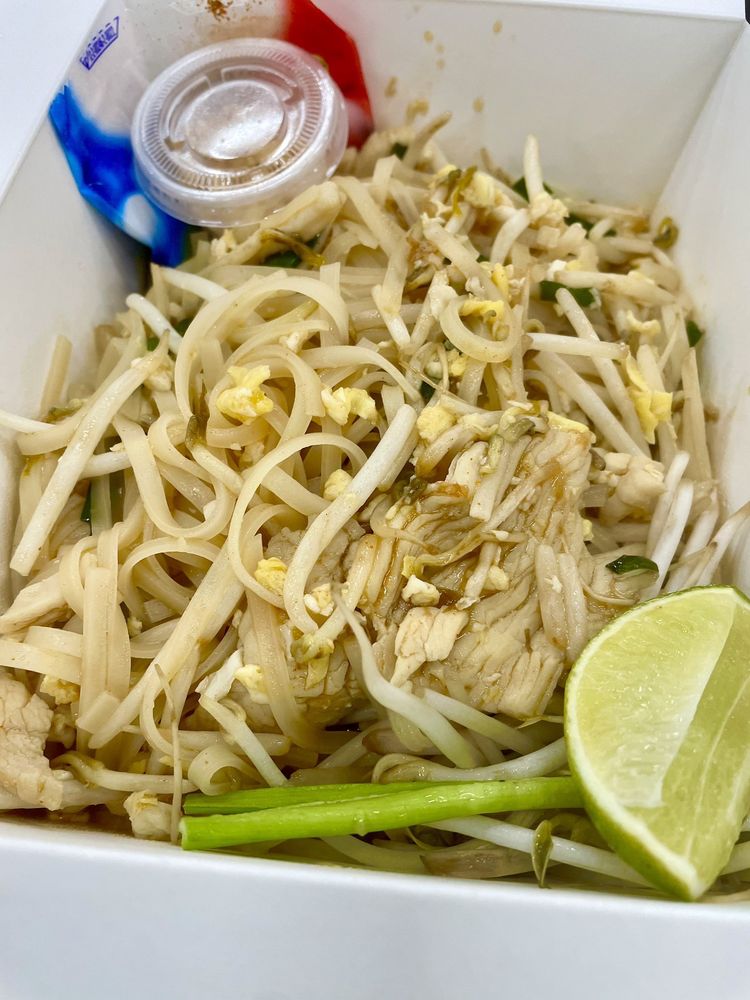 KOMSAN THAI KITCHEN - Updated April 2025 - 41 Photos & 14 Reviews - 7534 Beach Blvd ...