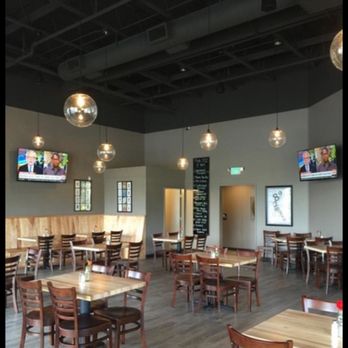 PUB 282 - Updated July 2025 - 71 Photos & 136 Reviews - 370 NE Camano ...