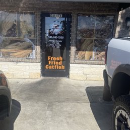 BEST THING FLOPPING - Updated July 2025 - 37 Photos & 52 Reviews - 2506 ...