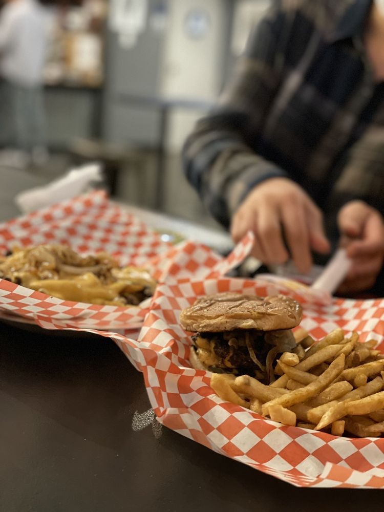 BOMB BURGER - 106 Photos & 167 Reviews - Northridge, California ...