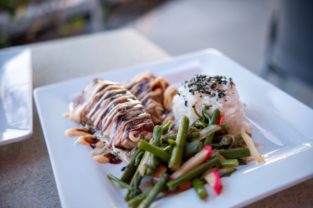 UMEKES FISH MARKET BAR & GRILL - Updated July 2024 - 4014 Photos & 2651 ...