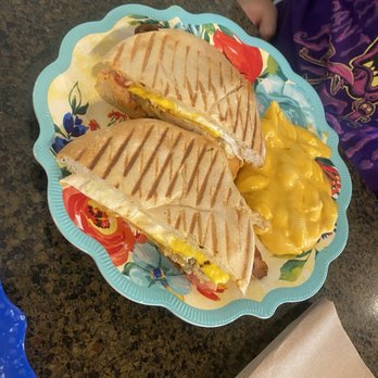 FARMHAND KCHN - Updated July 2025 - 503 Photos & 467 Reviews - 1280 N ...