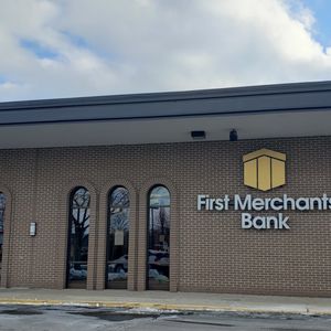 HOME NATIONAL BANK - Updated August 2025 - 117 E Main St, Thorntown ...