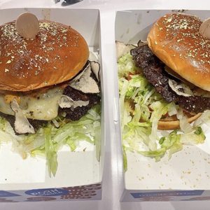 POSH BURGER - 177 Photos & 150 Reviews - 3730 S Las Vegas Blvd, Las ...