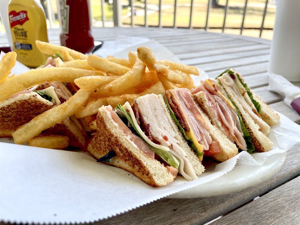 MULLIGAN’S 19TH HOLE - Updated February 2026 - 58 Photos & 18 Reviews ...