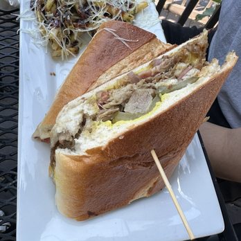 RUSTIQUE PIZZERIA + LOUNGE - Updated September 2025 - 144 Photos & 219 ...