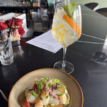 HUGO’S SEAFOOD BAR - Updated September 2025 - 47 Photos & 16 Reviews ...