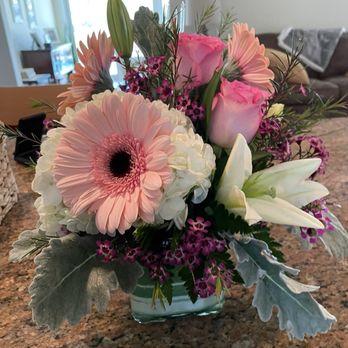 THE LITTLE FLOWER SHOP - Updated December 2025 - 13 Reviews - 3816 E ...