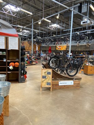 REI - Updated May 2024 - 52 Photos & 62 Reviews - 5929 E Northwest Hwy ...