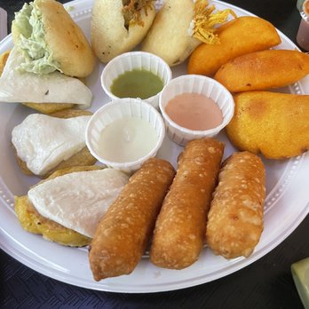 DOÑA AREPA - Updated February 2025 - 179 Photos & 120 Reviews - 3090 S ...