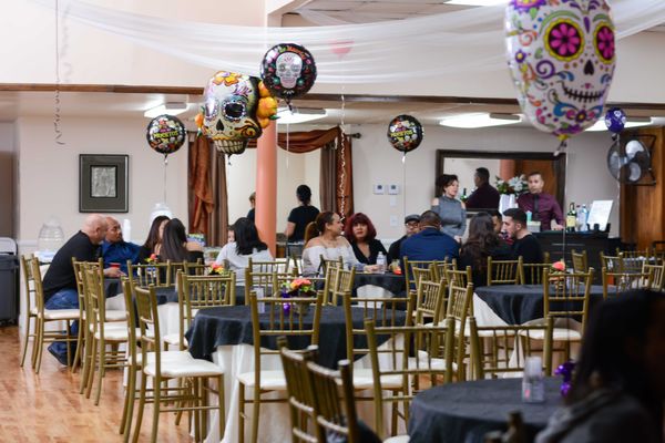 DA VINCI BANQUET HALL - Updated July 2025 - 43 Photos - 14515 Victory ...