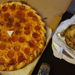 SHANE’S PIZZA ON 87 - 199 Photos & 313 Reviews - Salad - 1368 N Arizona ...