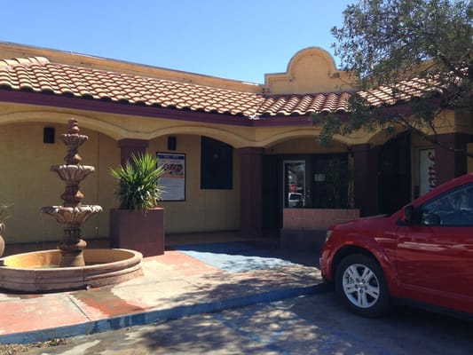 LAS PALMAS BAR & GRILL - Updated May 2025 - 12 Photos - 501 E Saunders ...