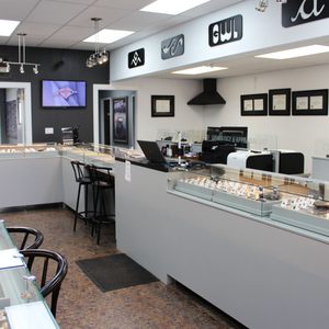 MEMORY EXPRESS - Updated January 2026 - 1610 Mayor Magrath Drive S ...