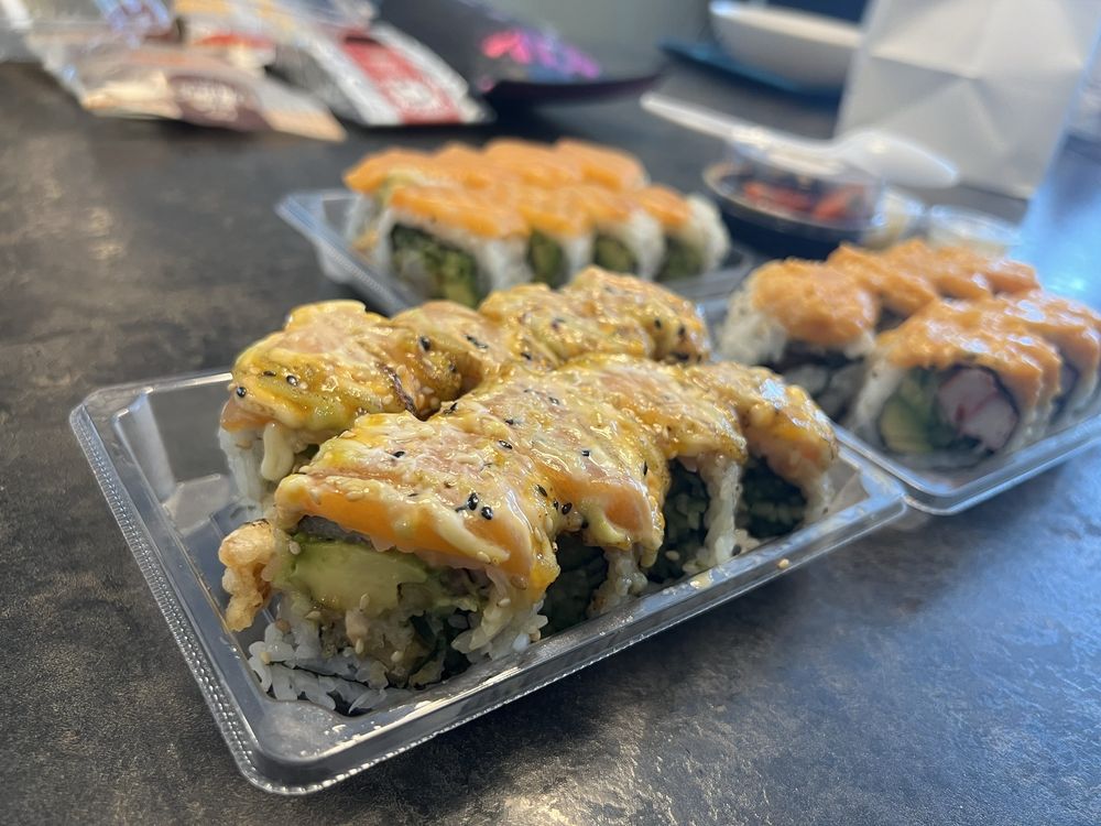 SHUSHI 7 - Updated August 2025 - 22 Photos - 1072 Oliver Road, Thunder ...