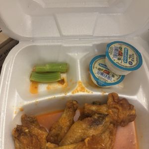 JON JON WINGS & MORE - Updated December 2025 - 715 18th St N ...