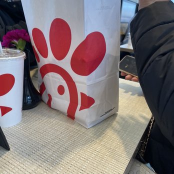 CHICK-FIL-A - Updated September 2024 - 46 Photos & 14 Reviews - 200-225 ...